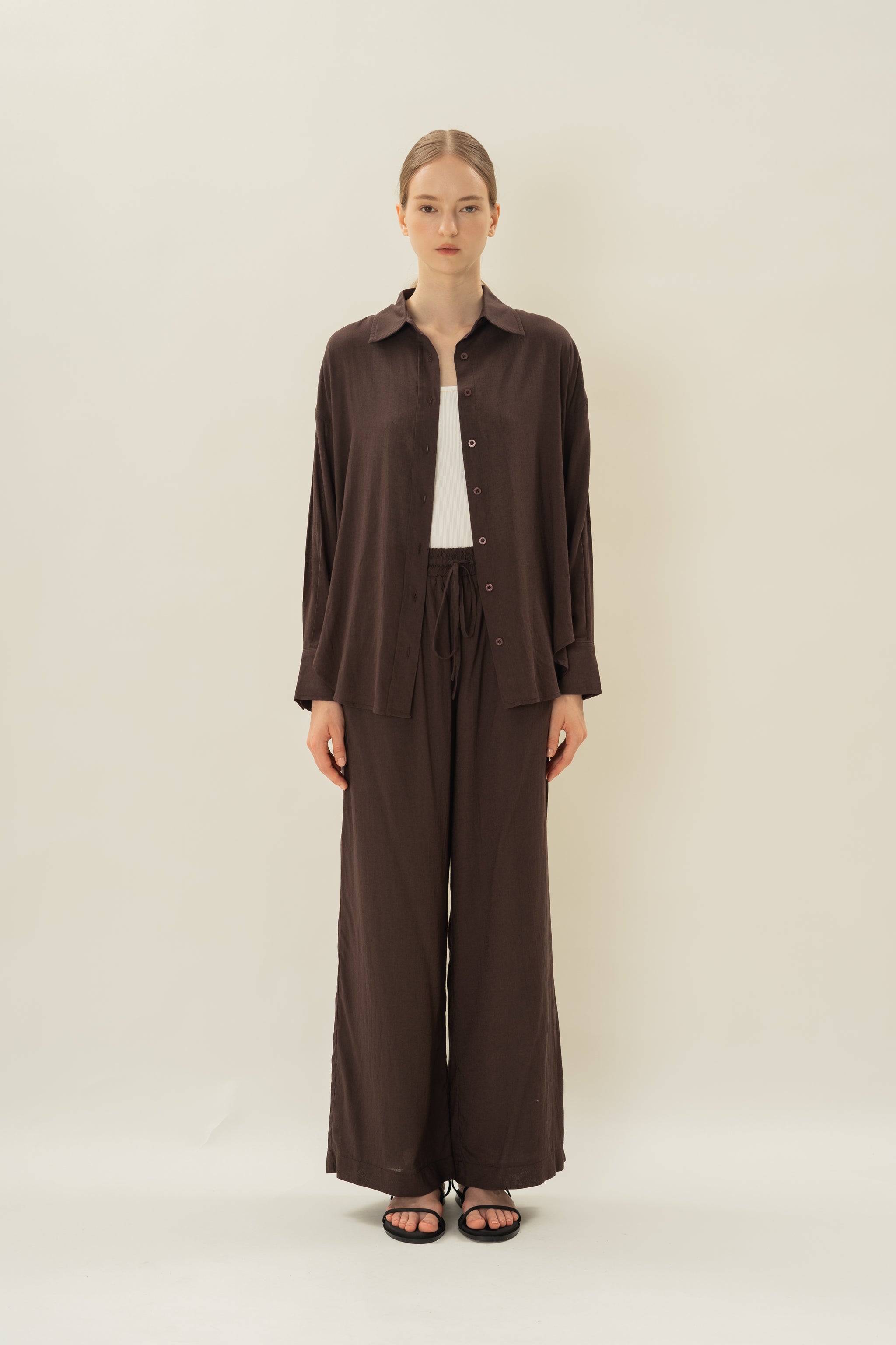 Linen Gathered Waist Pants in Umber